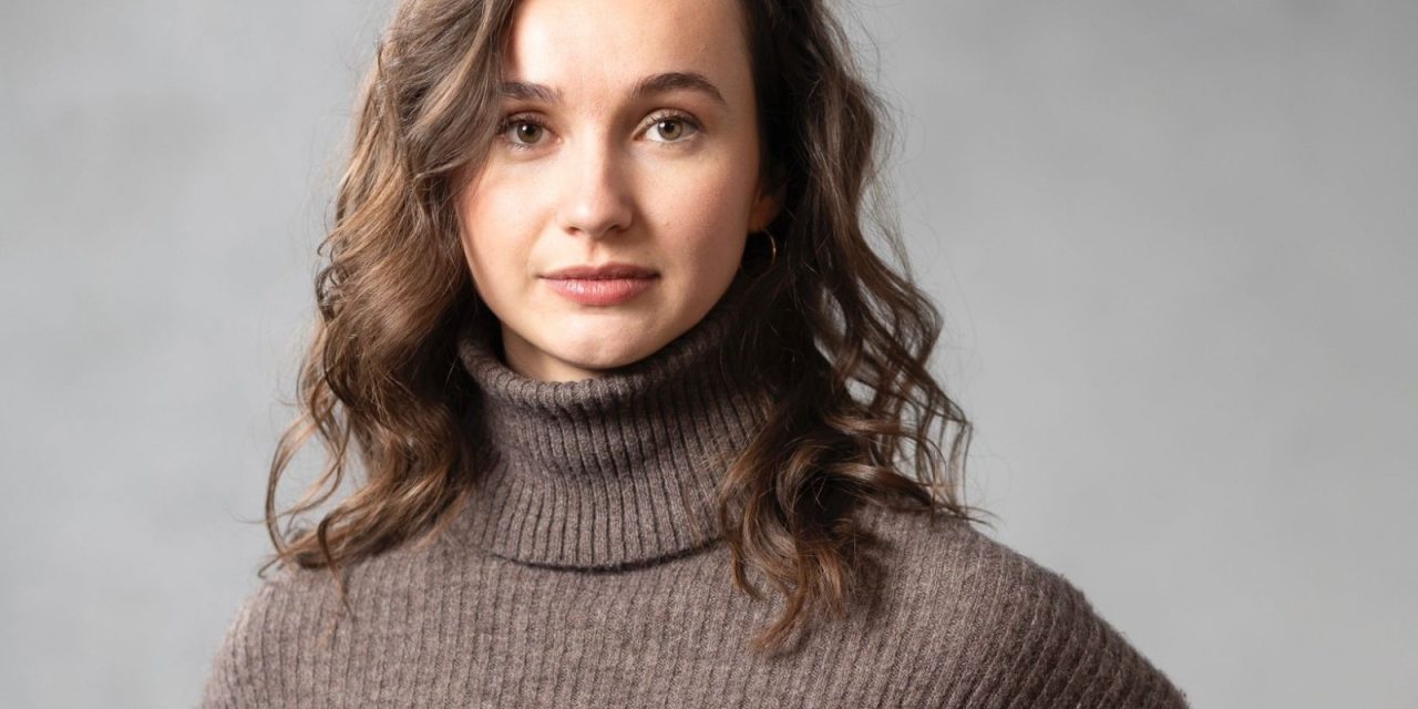 ‘Rood bloed wordt zwart’: oud SvJ-student Georgia Oost (NRC) verifieert ...